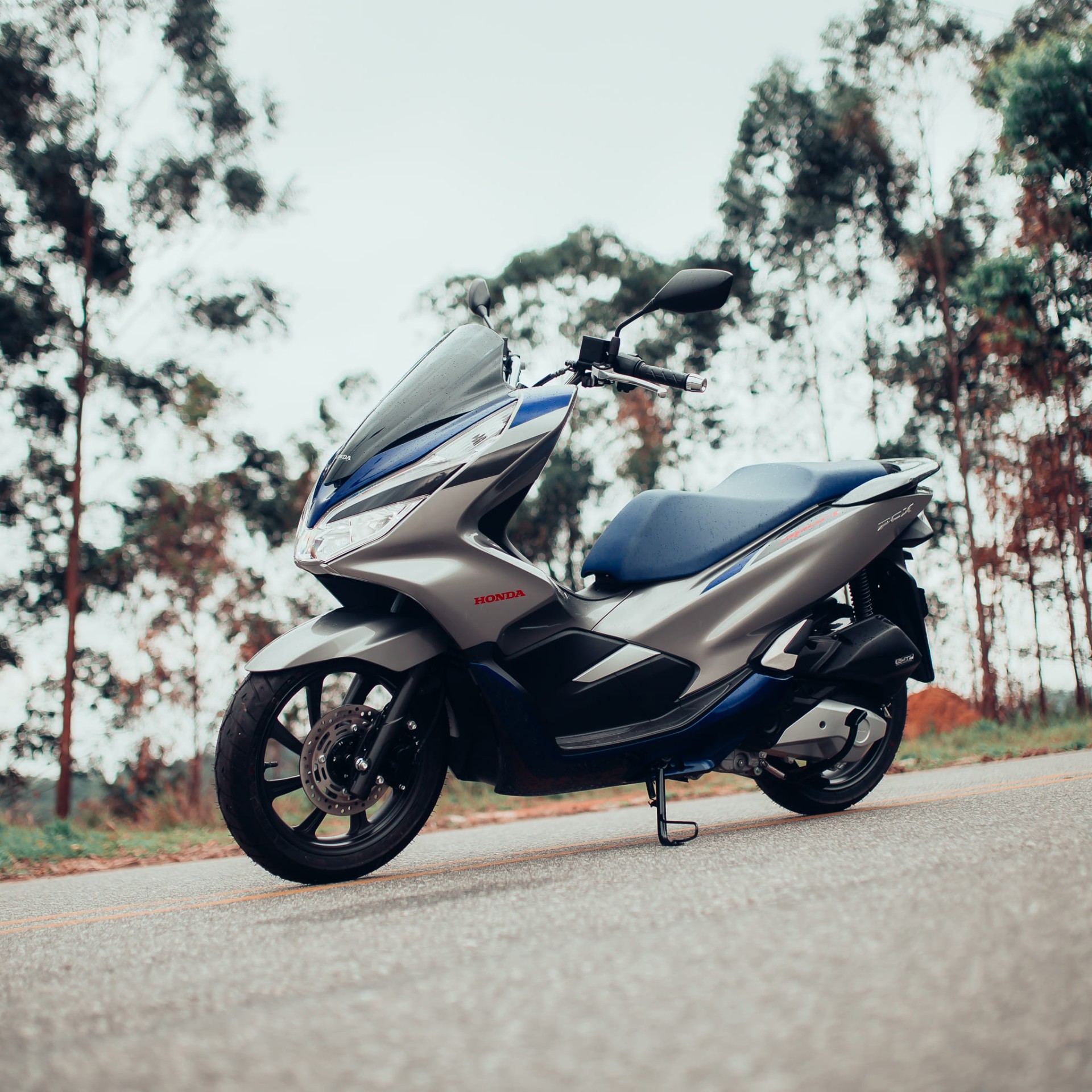 Honda PCX Sport ou 15 Mil no Pix :: Melhorando Clássicos