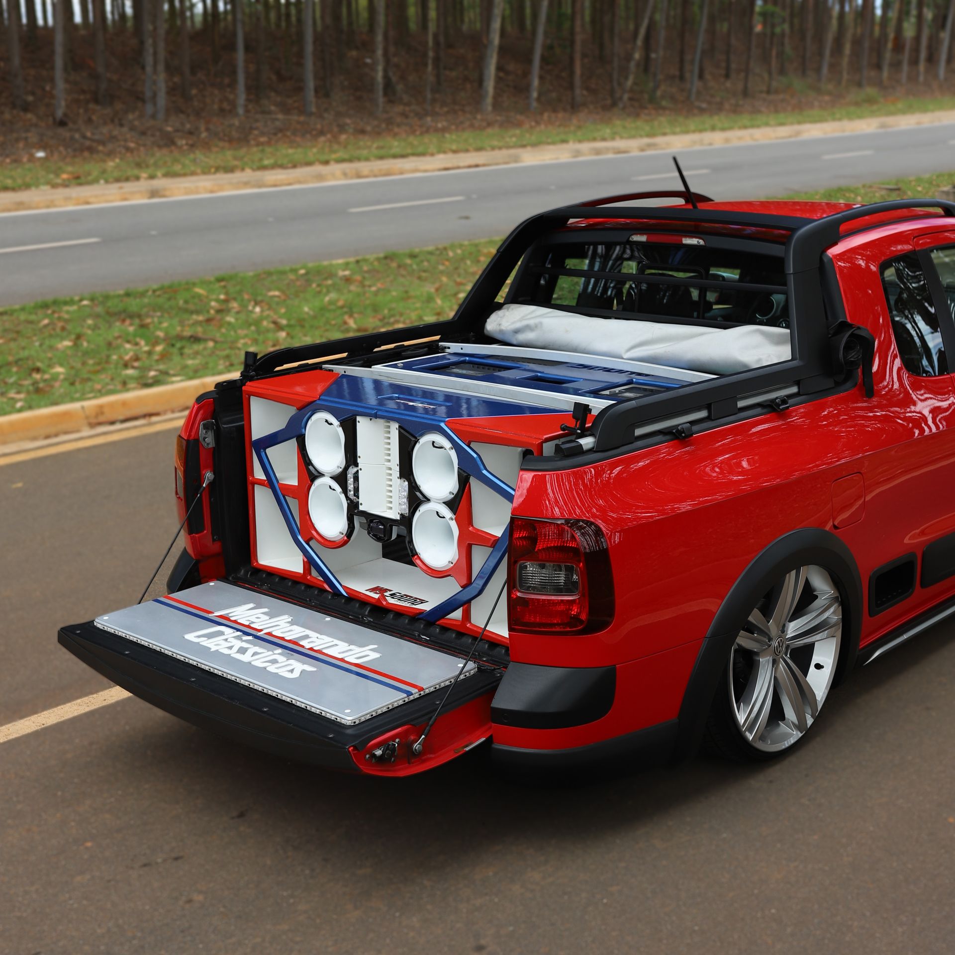 Vw - SAVEIRO CROSS COM 20 MIL DE SOM OU 75 MIL NO PIX !!(SETOR MASTER ...